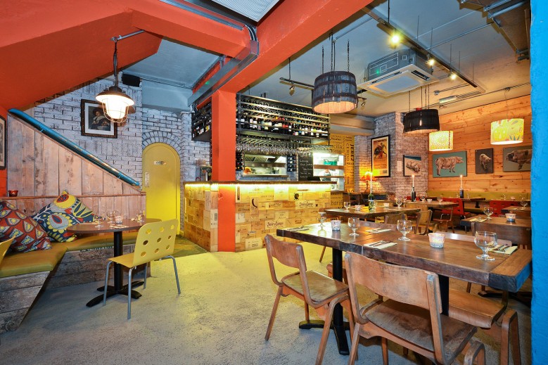 Cava Bodega - Architectural Spaces